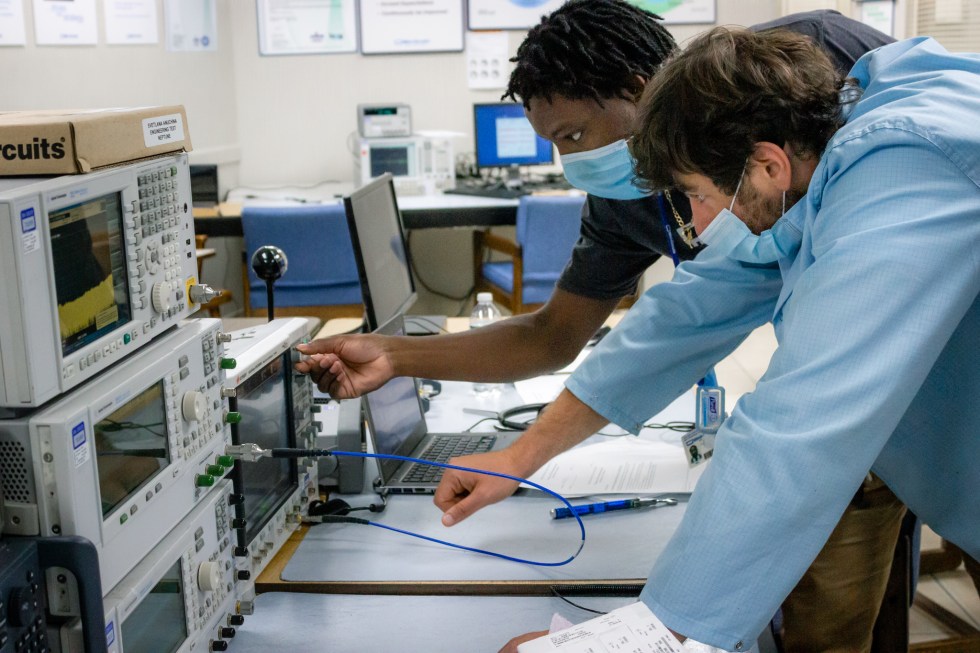 USF & Mini-Circuits Shine Together: Mini-Circuits Members Pursue USF ...