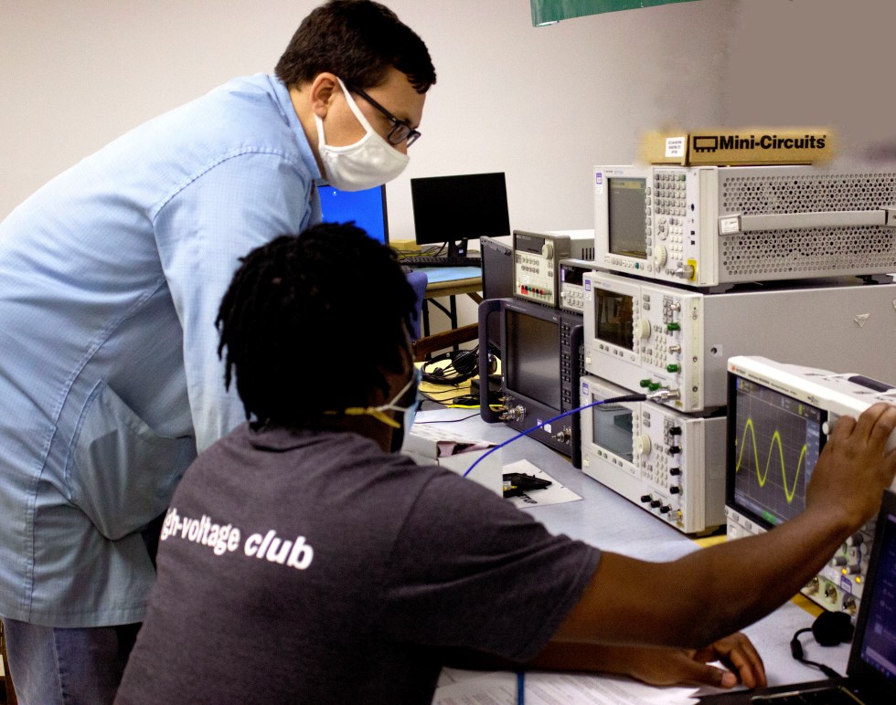 USF & Mini-Circuits Shine Together: Mini-Circuits Members Pursue USF ...